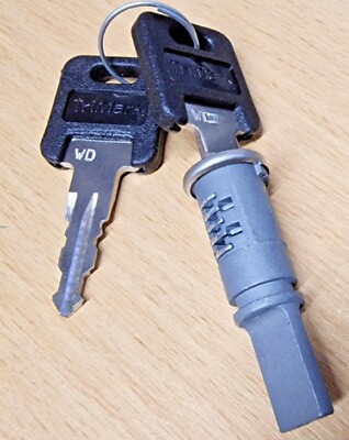 West Alloy WD Long Replacement Door Lock Barrel c/w 2 Keys Caravan ...