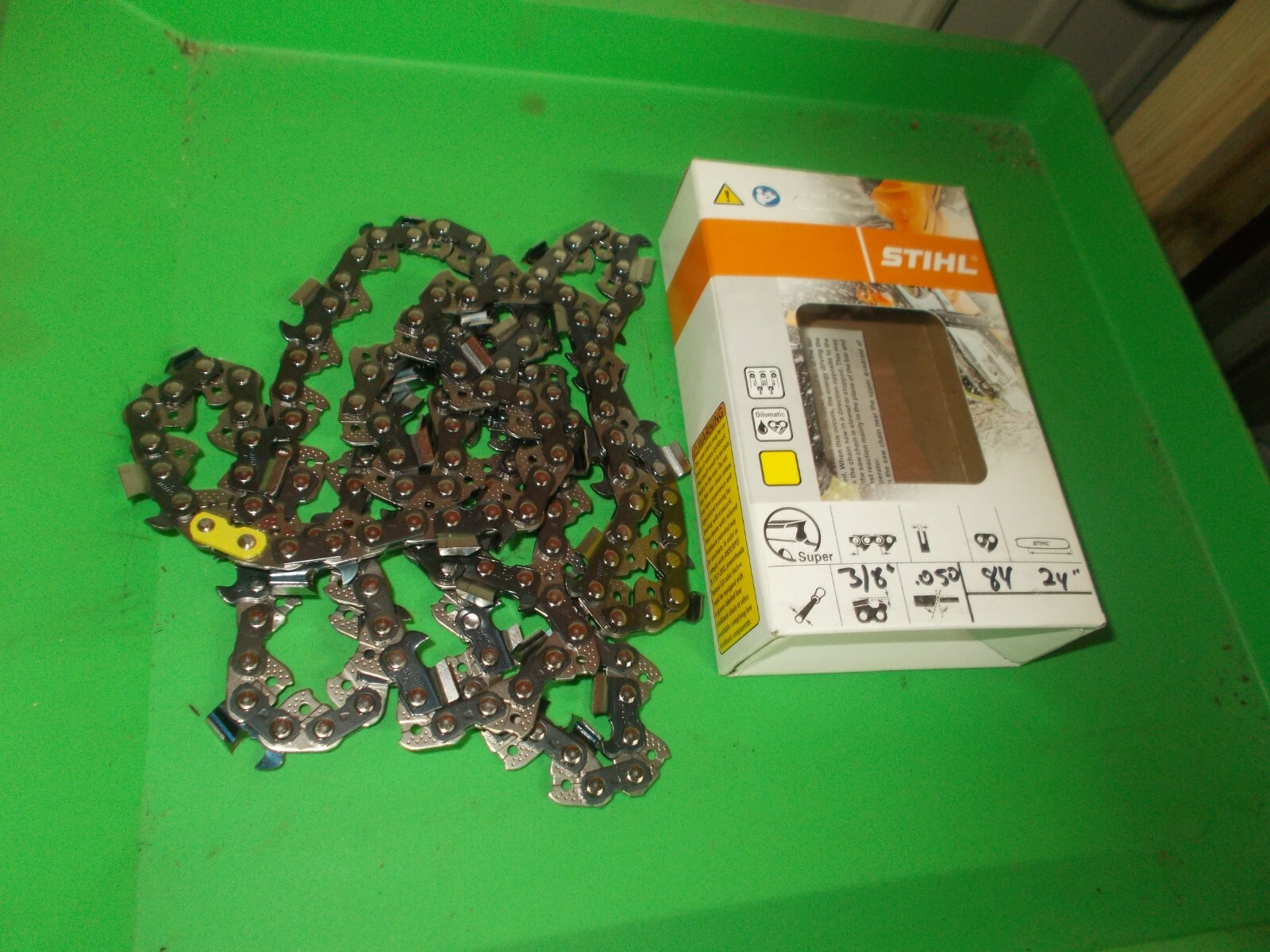 Stihl OEM 25" Full Chisel Chain 3/8" .050" 84 DL 33RS "Multiple ...