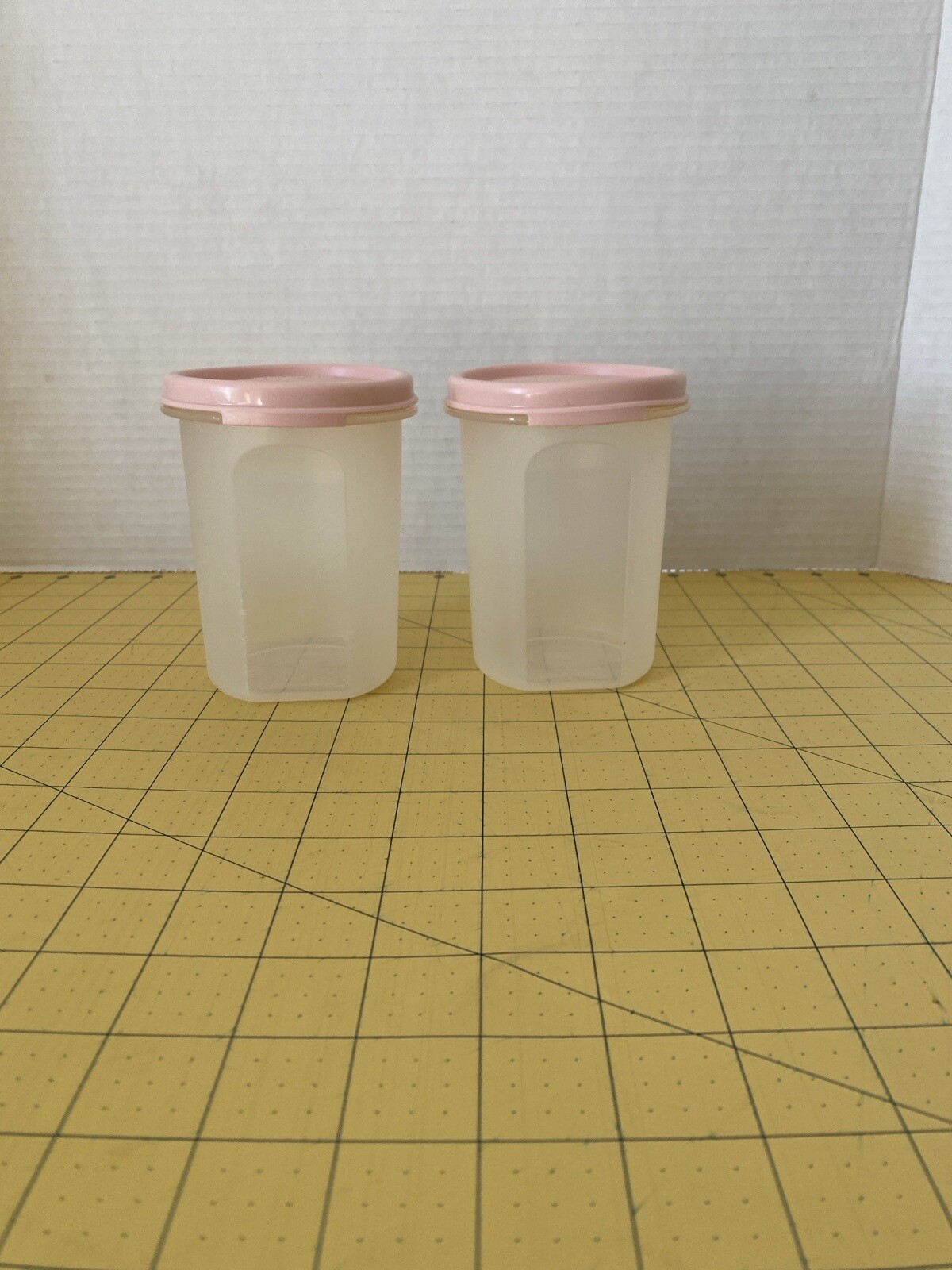 Tupperware Sheer Modular Mates Round 2 - 15 oz. #1606 pink Lid #1607 ...