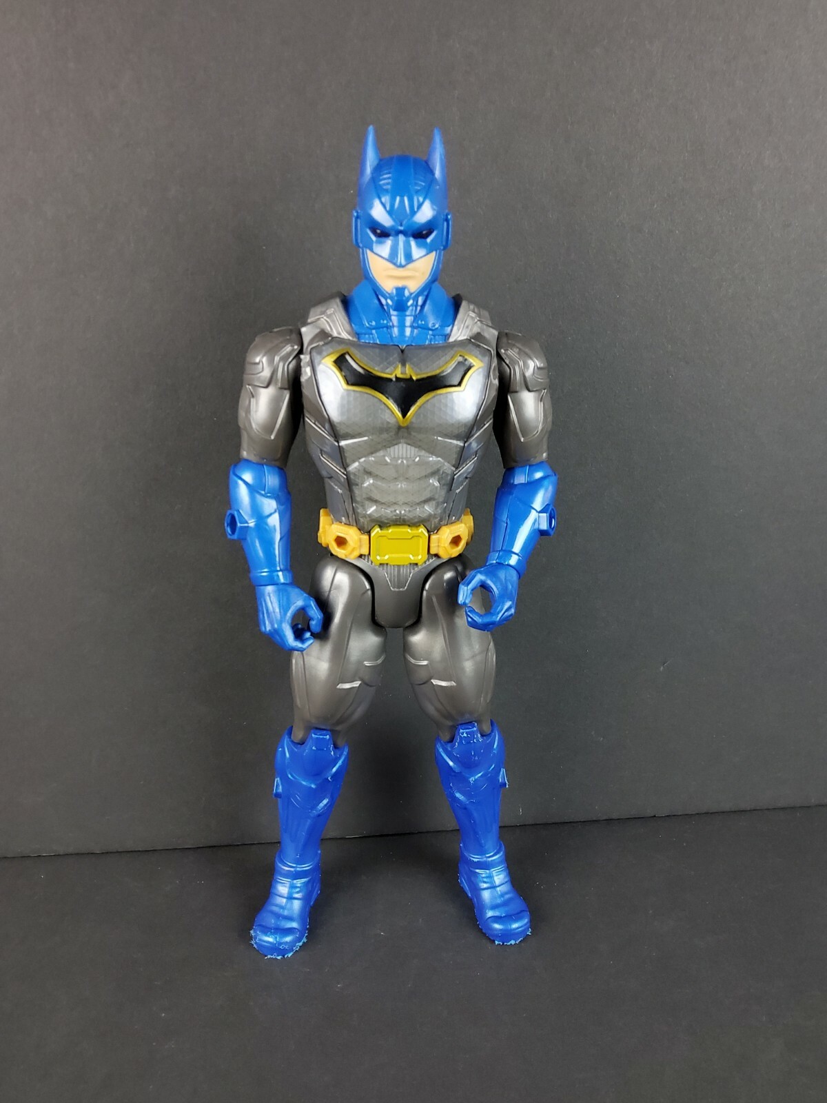 DC Comics Batman Missions Electronic Battle Power Batman 12" Action ...