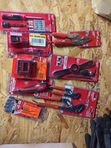 Milwaukee Tool Bundle SAVE BIG Over 300$ Retail | eBay