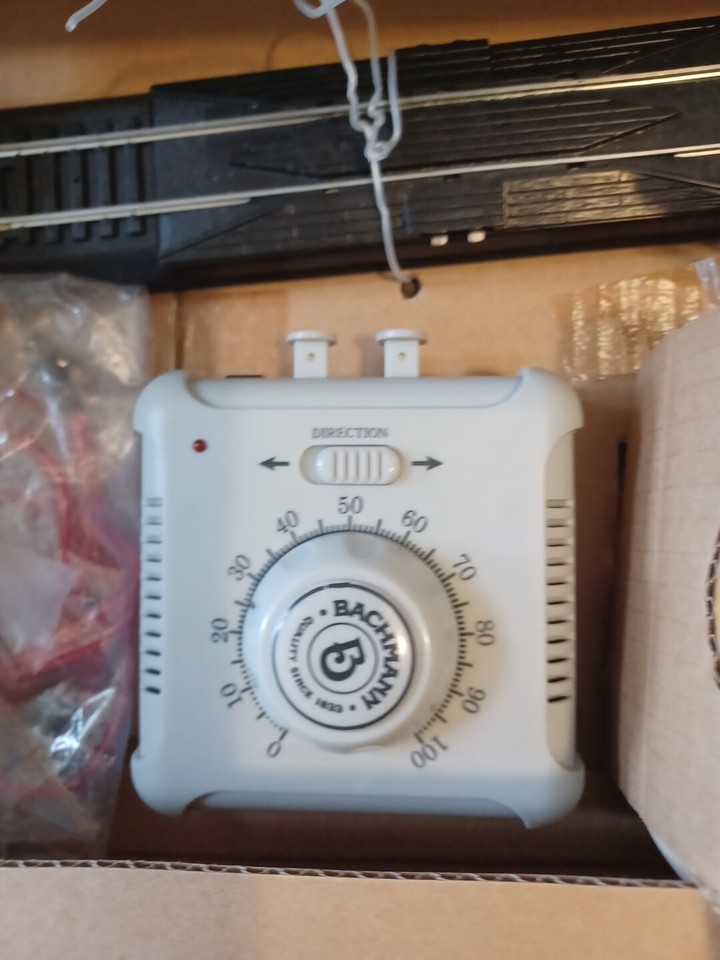 Bachmann White Christmas Express Holiday Complete HO Electric Train Set ...