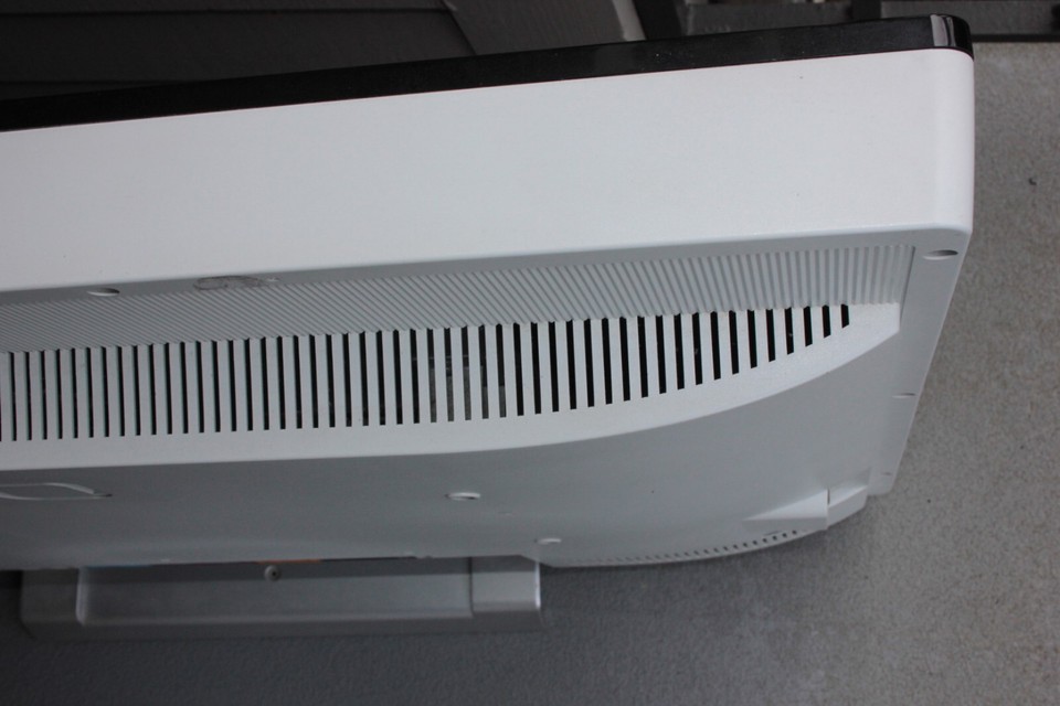 Vizio VX37L 37" flat panel LCD HDTV TV | eBay