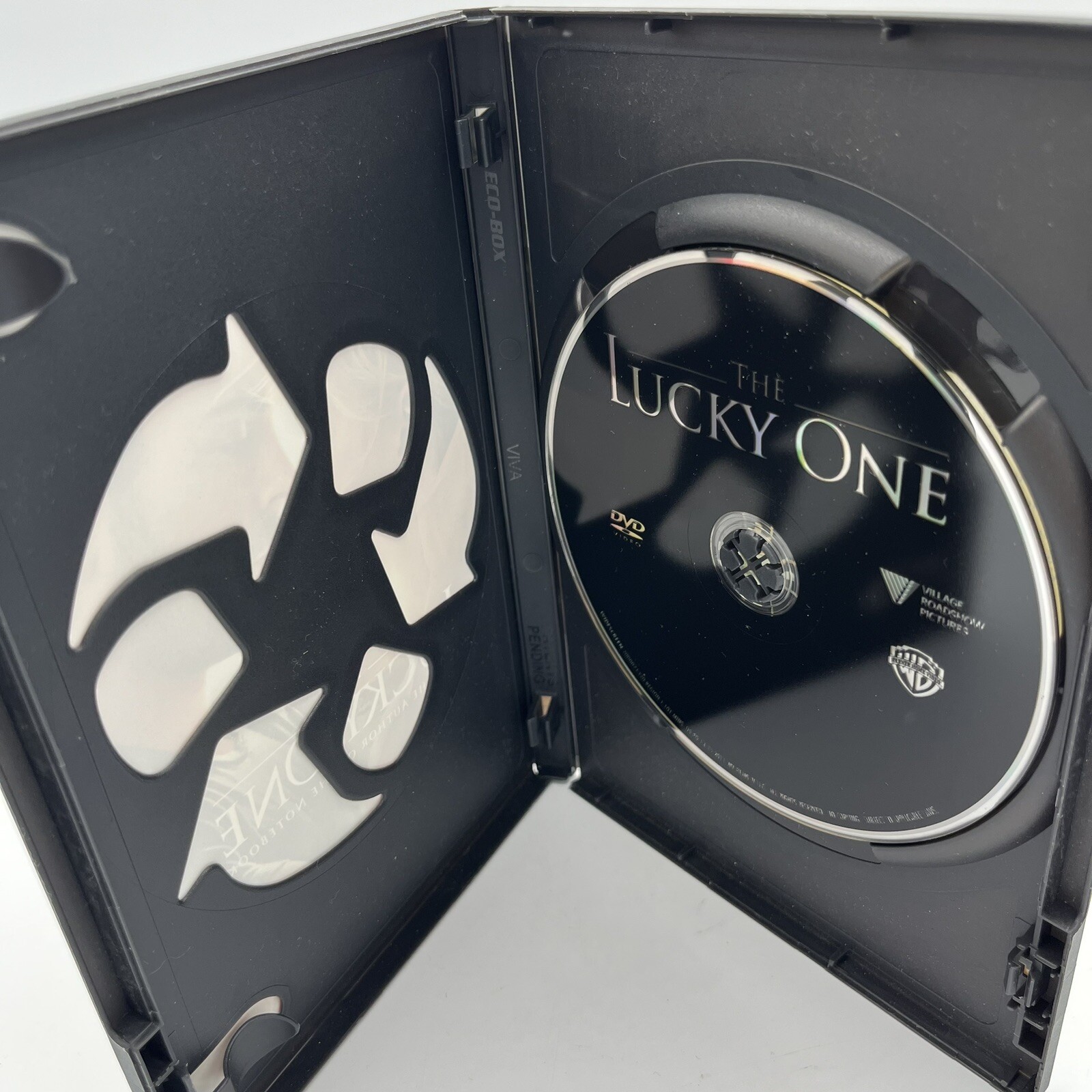 The Lucky One DVD 2011 Zac Efron Taylor Schilling Blythe Danner ...
