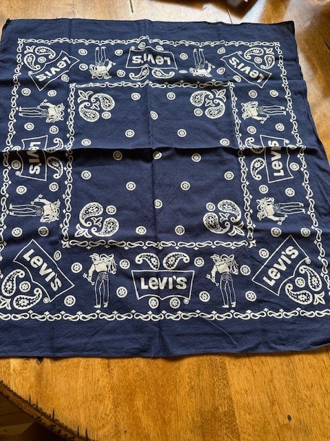 Levi's Vintage Bandana Navy Cowboy Paisley 1970’s 20… - Gem