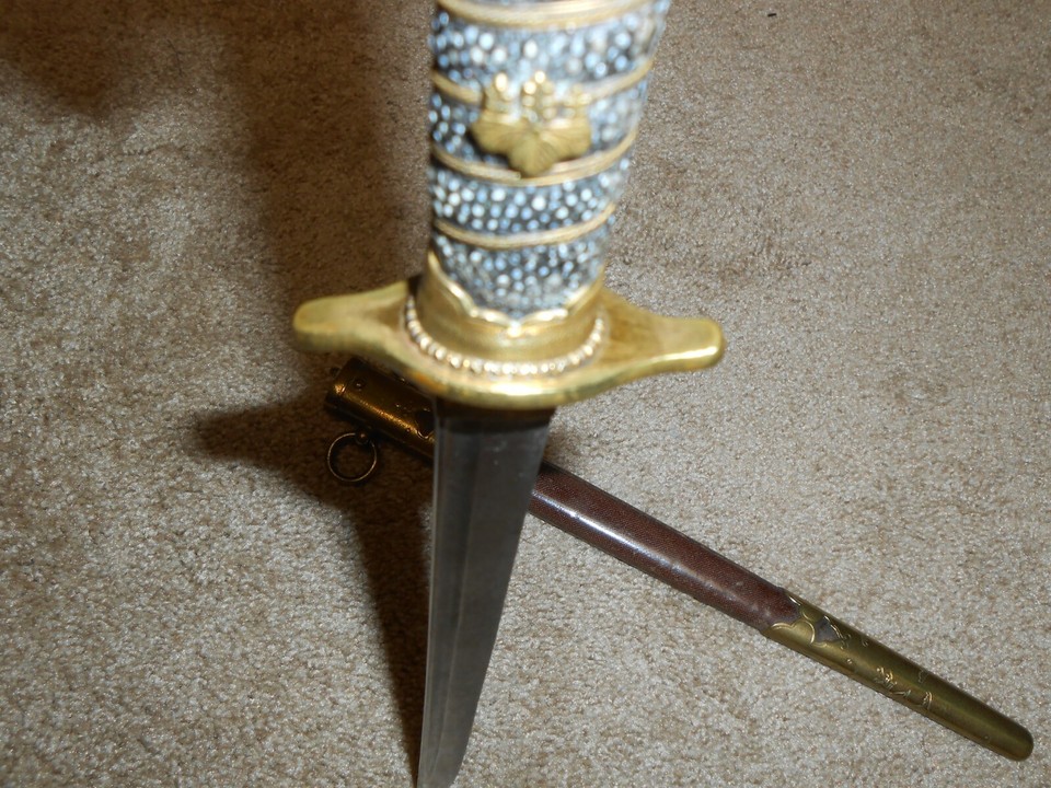 Very Nice WW2 Japanese Dagger, Sword, Ray Skin,National Railway ...