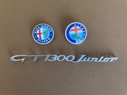 Alfa Romeo GT 1300 Junior Trunk Nameplate Emblem & Grille Emblem Badge ...