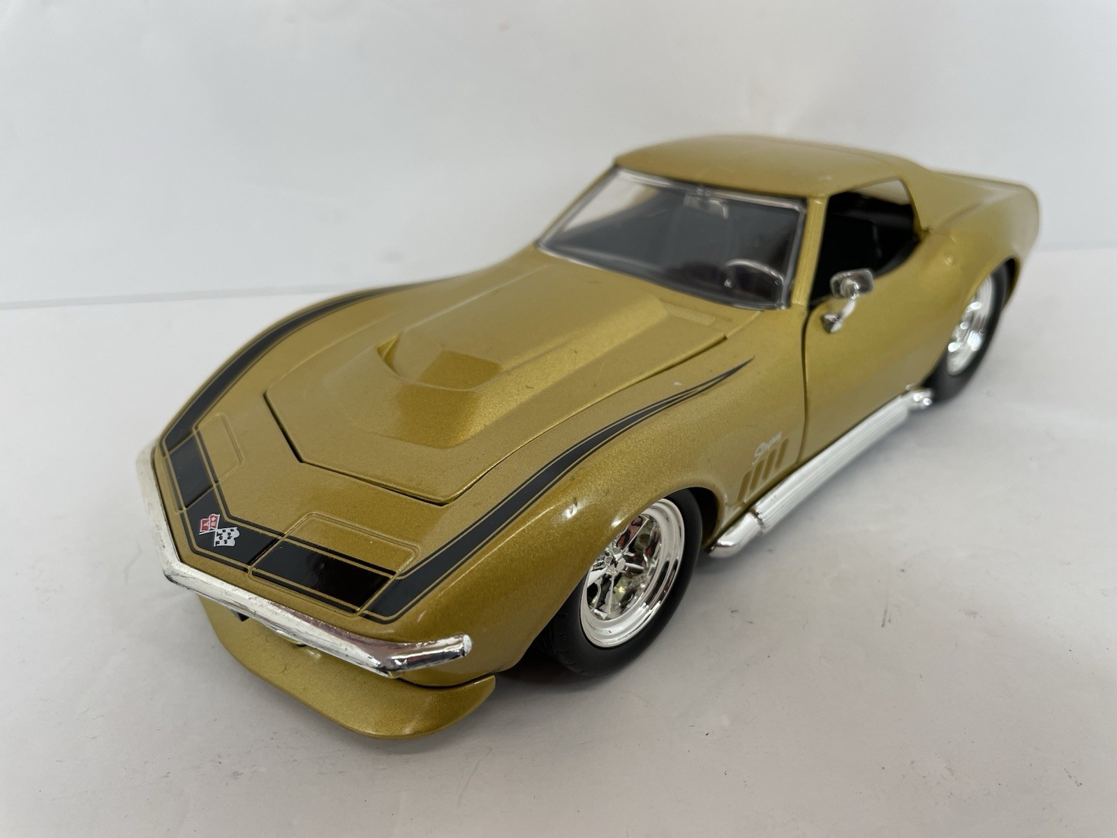 1969 Chevrolet Corvette Stingray ZL-1 Gold Metallic with 1/24 Diecast ...