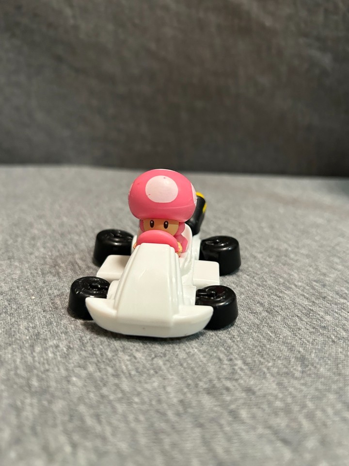 Mario Kart Pull-Back Racer – Toadette Pink Kart Mini Figure Toy ...