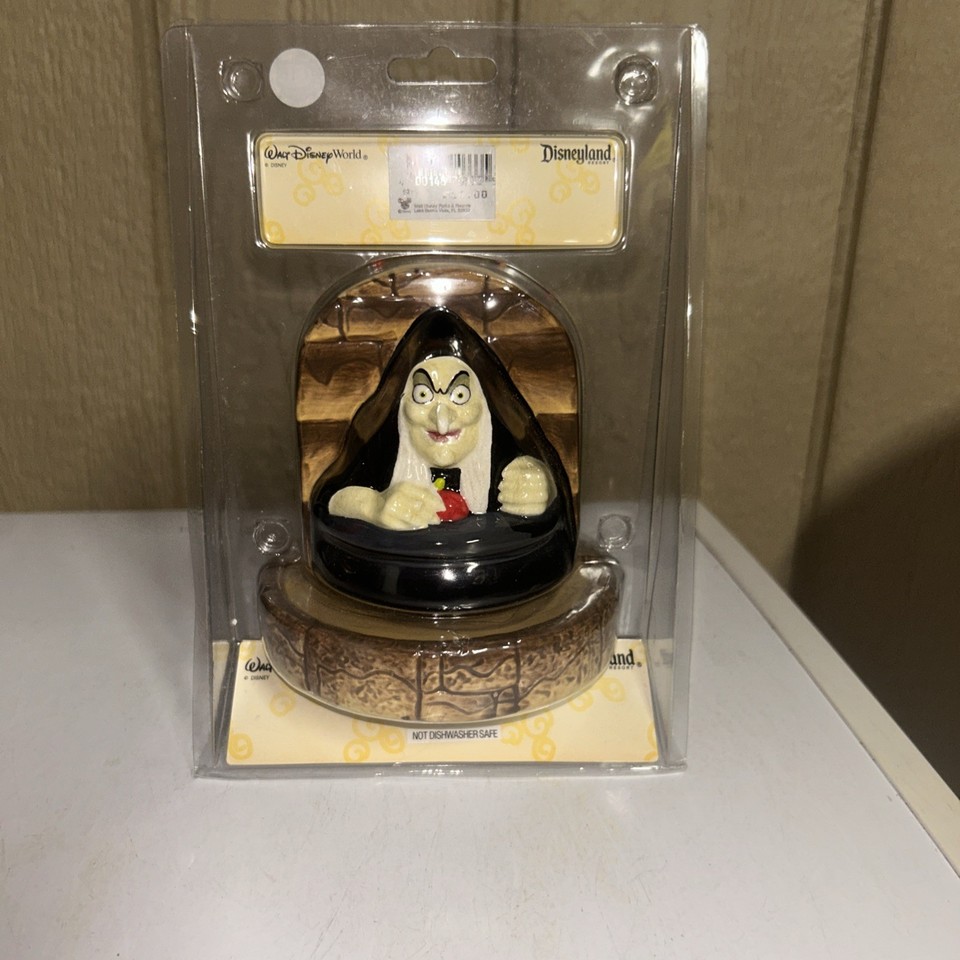 DISNEY SALT & PEPPER SHAKERS SNOW WHITE EVIL QUEEN WITCH OLD HAG DOUBLE ...