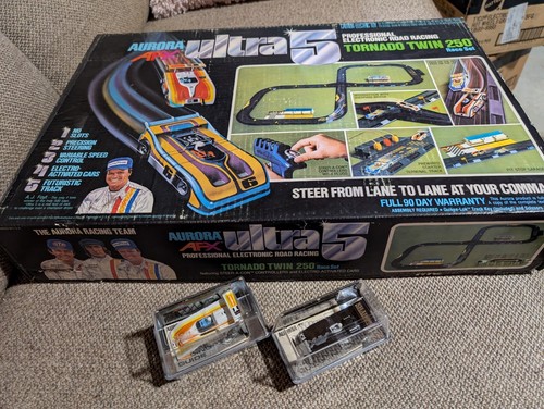 Aurora AFX Ultra 5 HO Slot Car Set | eBay
