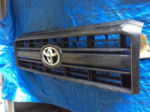 Toyota Landcruiser Diesel plastic grill VDJ76 VDJ78 VDJ79. 8603 | eBay ...