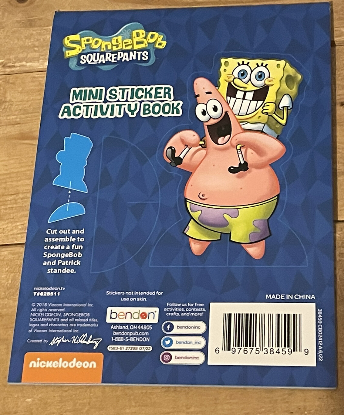 NEW SpongeBob Squarepants Mini sticker activity book 100+ stickers ...