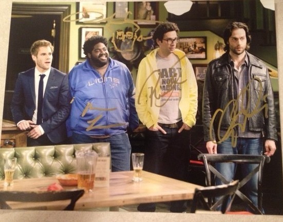 UNDATEABLE Chris D'Elia,Ron Funchess,Brent Morin,Glassman Cast Signed ...