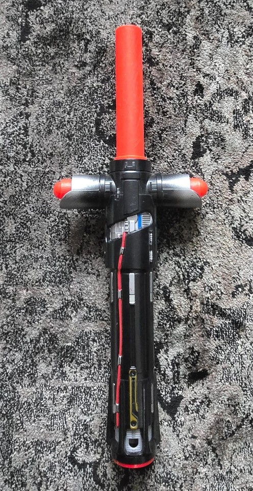 STAR WARS PLASTIC FLIP OUT LIGHT SABRE CHILDS TOY RETRACTABLE Basic no ...