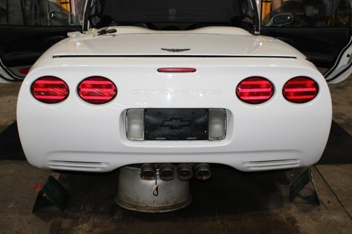 97-04 Corvette White Rear Bumper Cover Taillight Absorber Backup Lamp ...