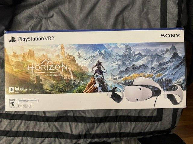 Sony PlayStation VR2 2023 Virtual Reality Bundle - White (CFI-ZVR1WX) for sale online | eBay