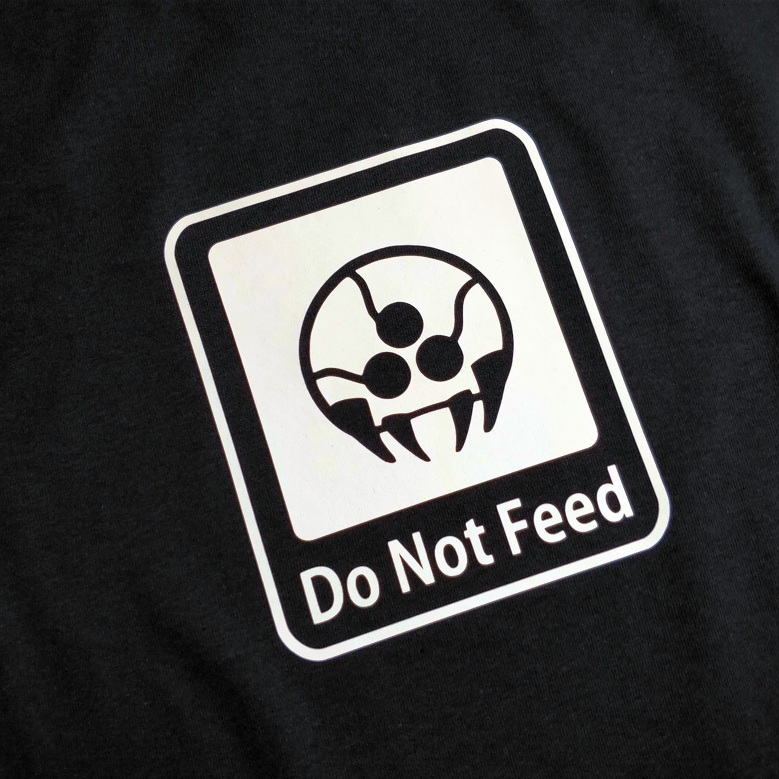 Super Metroid inspired Alien Do Not Feed T-Shirt | eBay UK