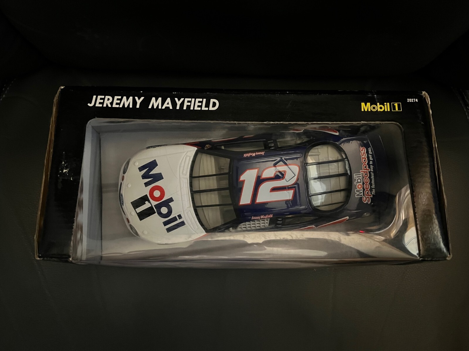 1997 NASCAR Diecast Hot Wheels Pro Racing #12 JEREMY MAYFIELD Mobil 1 ...