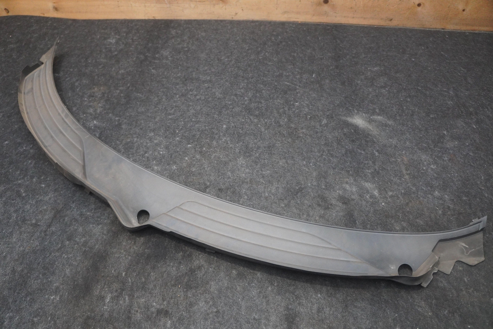 Front Windshield Wiper Cowl Grill Cover Trim Panel 99155556306 Porsche ...