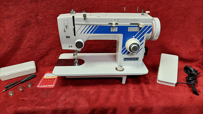 INDUSTRIAL STRENGTH OMEGA sewing machine HEAVY DUTY for upholstery ...