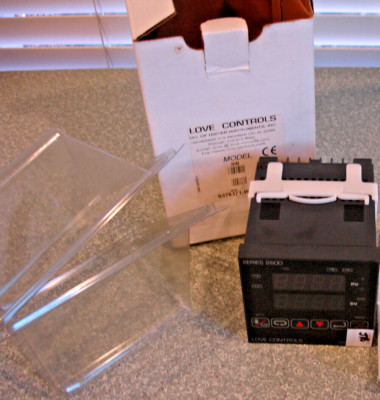 Temperature Controllers - Love Temperature Controller