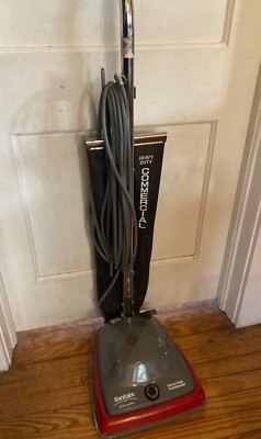 Sanitaire SC679K Tradition Upright Commercial Vacuum Cleaner ...