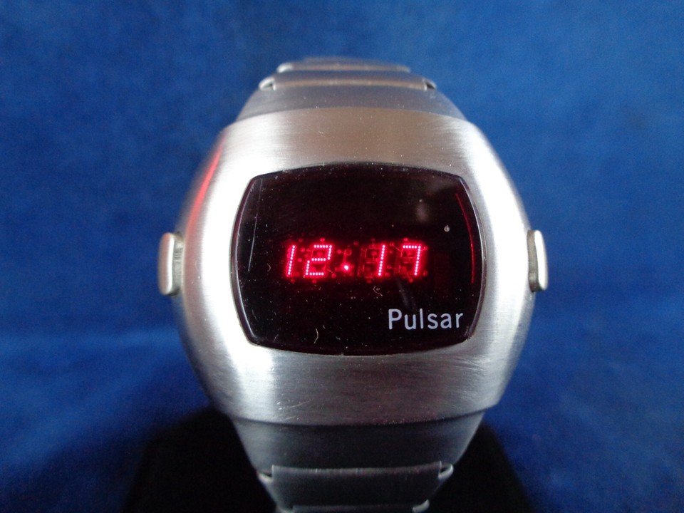 Pulsar P3 3100 LED Date/Command Stainless with original boxes and ...