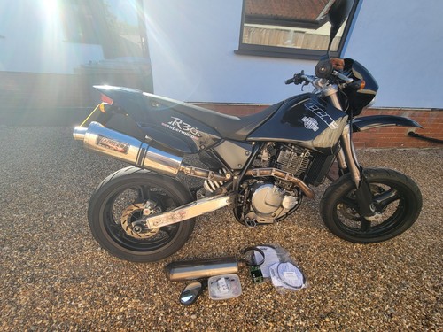 2005 CCM R30 SUPERMOTO MOTORCYCLE. DR ENGINE. IN ORIGINAL FACTORY BLACK ...
