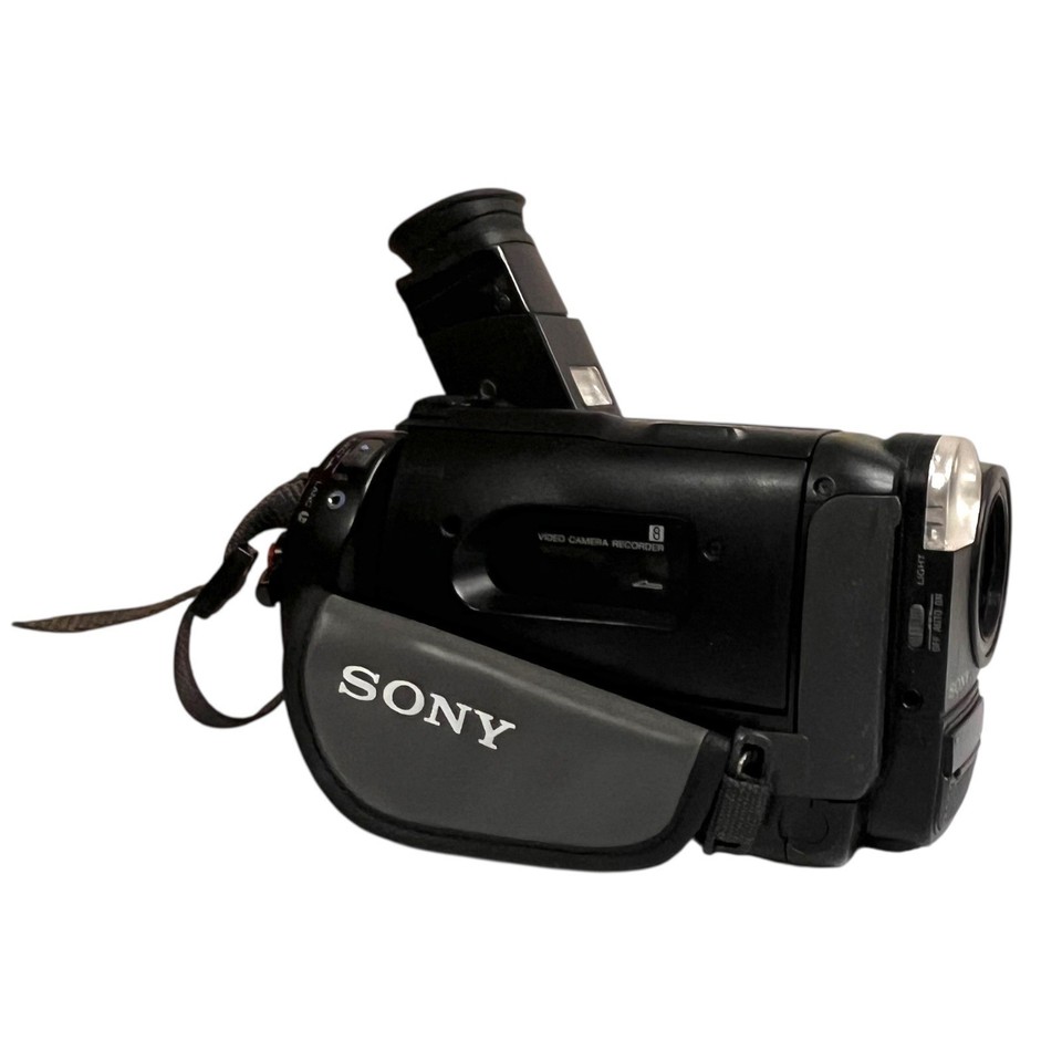 Sony Handycam CCD-TR67 Video8 Video Camera 8mm Camcorder w/Battery ...