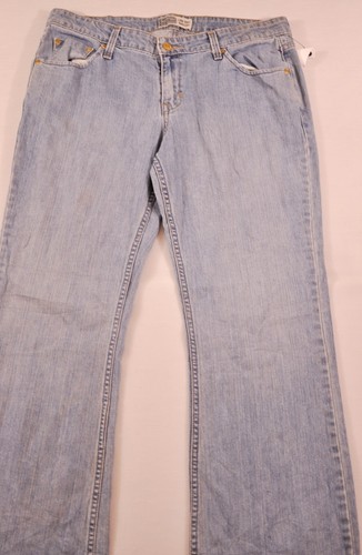 Women's Levi's jeans size 12 denim blue five pockets bootcut low rise ...