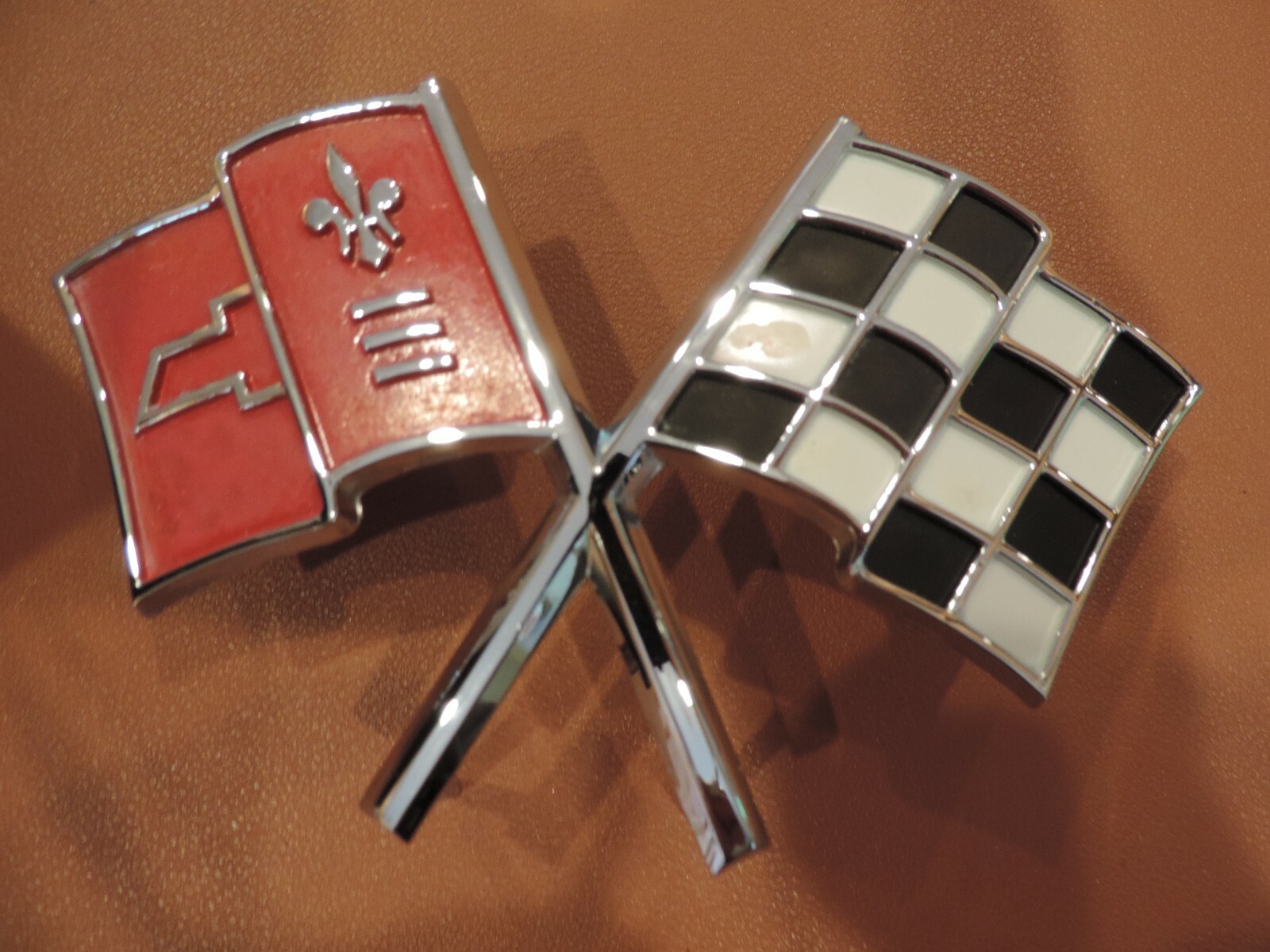 65 66 C2 Corvette Cross Flag Front End Panel Emblem--GM #3872929--NOS ...