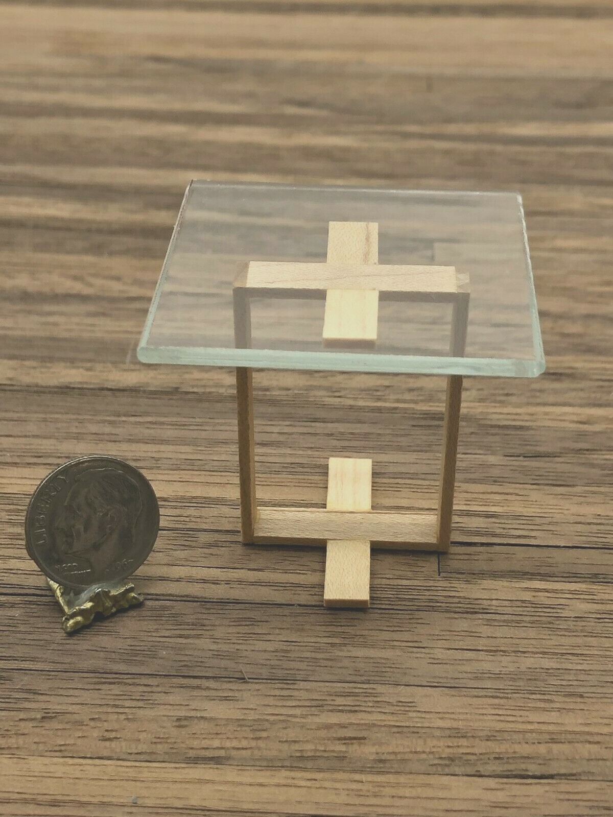 Dollhouse Miniature Artisan Modern Maple End Table with Glass Top 1:12 ...