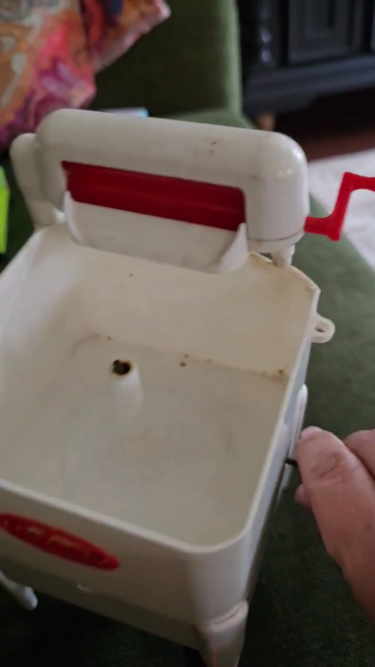 Vintage Ideal Toy Washing Machine Mechanical Washer Wind Up Hand Crank ...