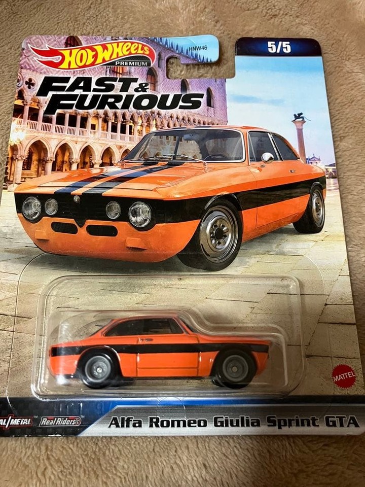Hot Wheels 1/64 Alfa Romeo Giulia Sprint GTA Diecast Model Car, New ...