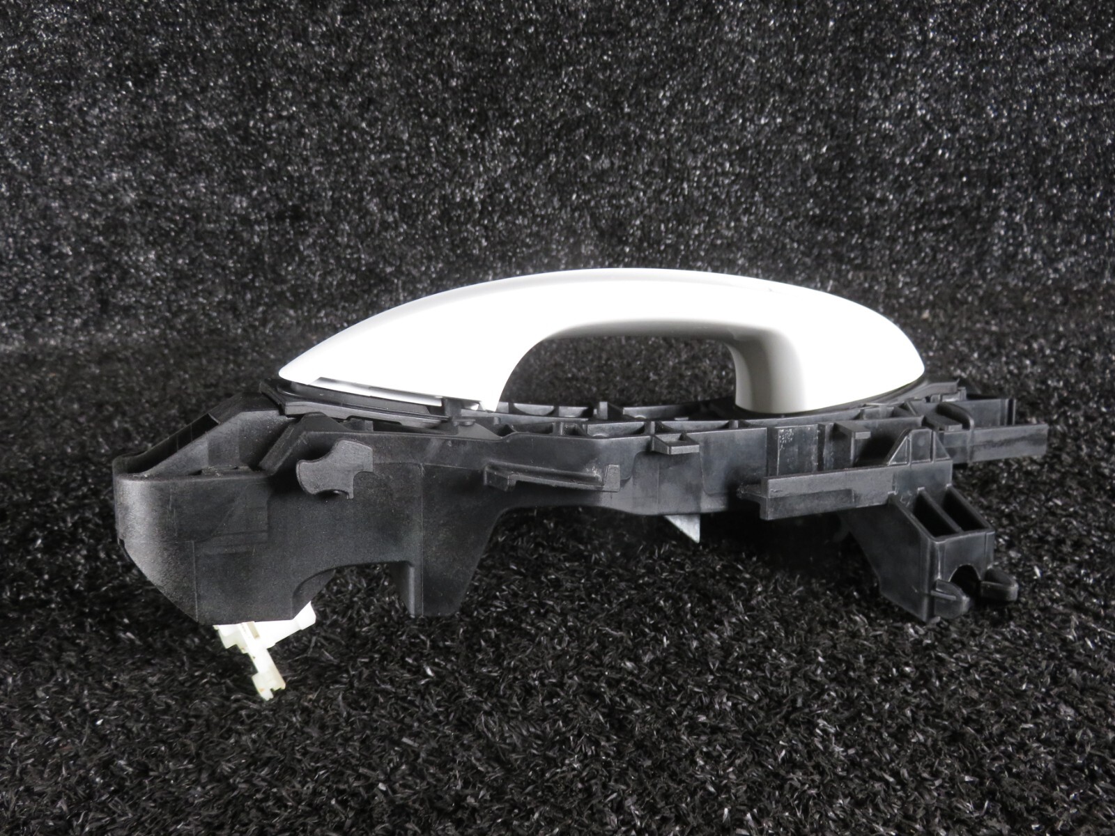 Mercedes GLE450 Door Handle Front Left LH White 20 21 A0997602102 ...