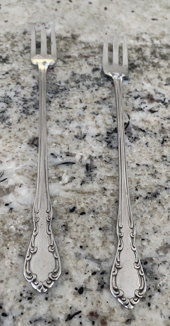 Oneida Profile Set of 2 Seafood / Cocktail Forks | eBay