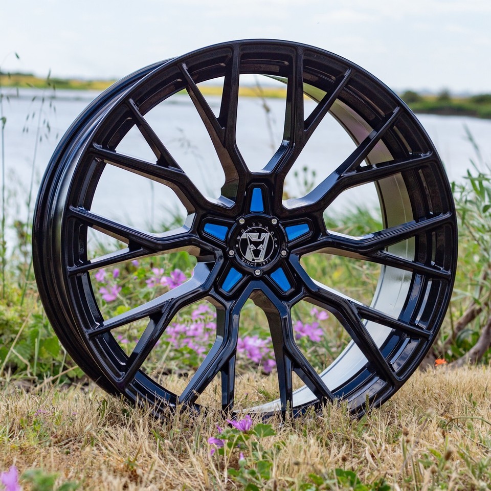 20"/VW Amarok 2010-2022/Wolfrace 71 Munich GTR/Gloss Black/8.5j/Alloys ...