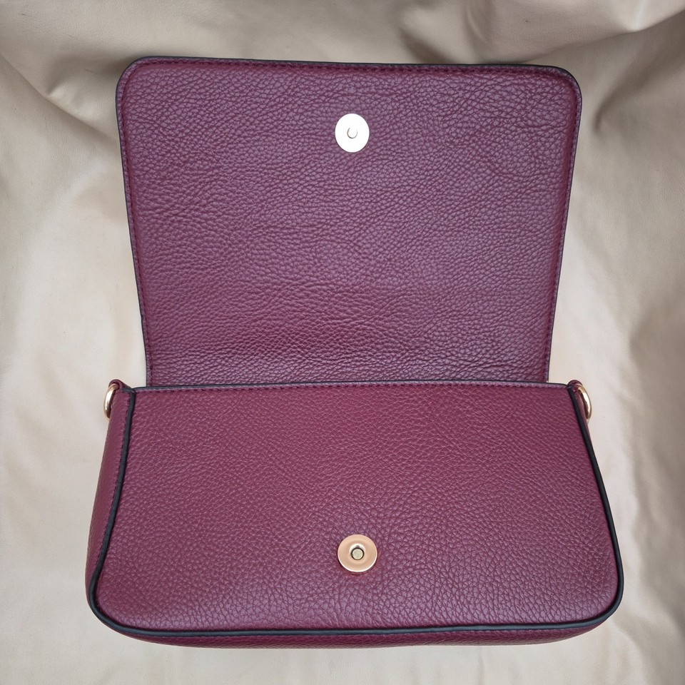 THE TOTE BAG Stylish wine red Handbag & Crossbody Bag with red ...