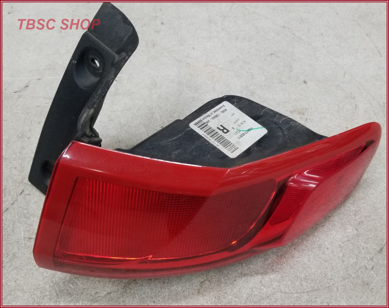 2010 to 2019 LINCOLN MKT RH Corner LED Brake Lamp AE93-13B504-AM | eBay