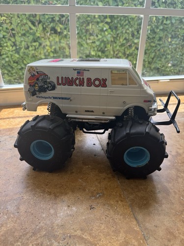 1987 Tamiya Lunchbox original Body And Chassis Custom Vanessa’s RC Van ...