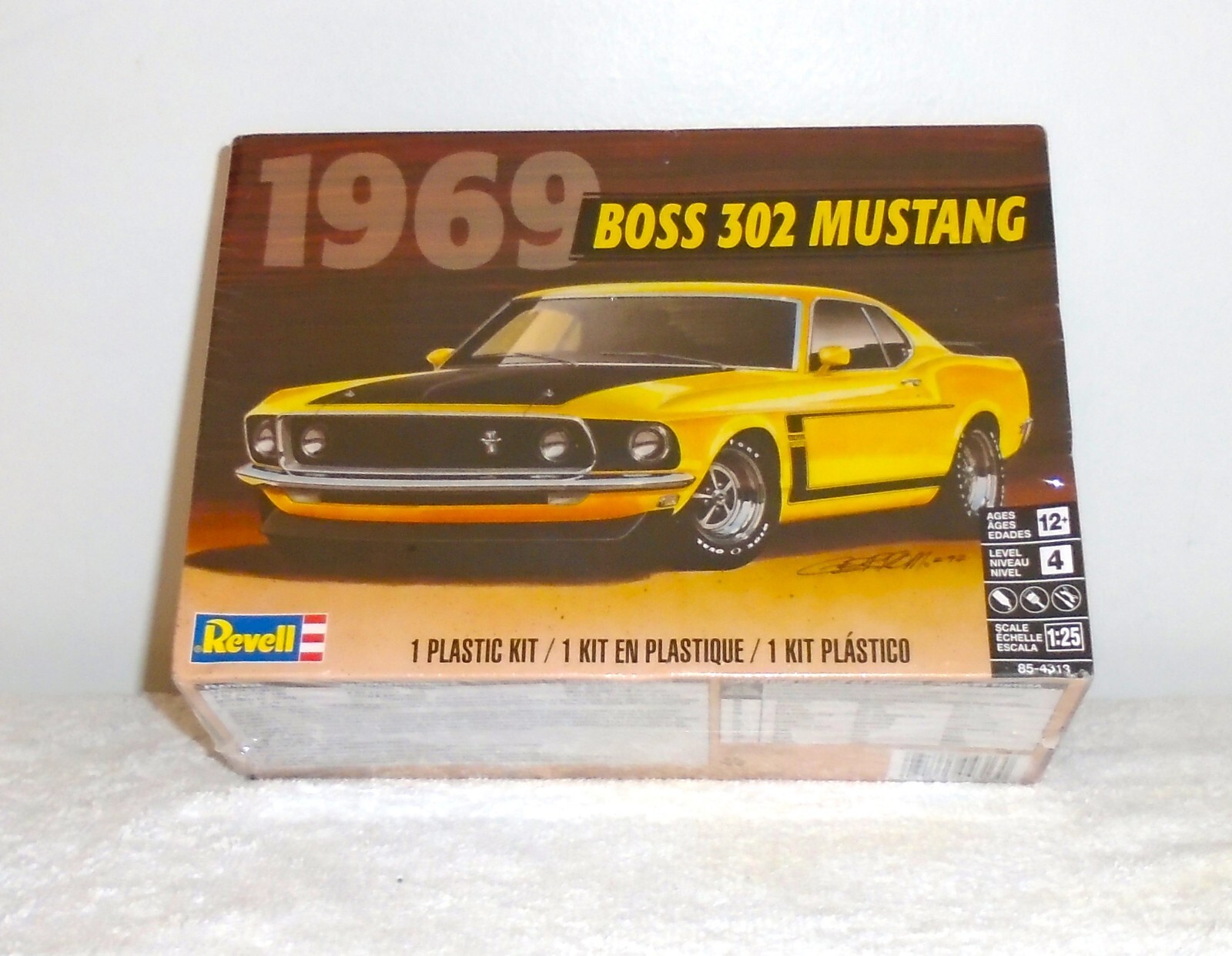 Revell 1969 Ford Boss 302 Mustang Model Car Kit # 4313 - 1/25th Scale ...