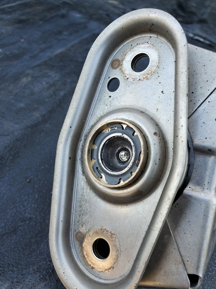 11-16 Silverado HD Duramax LML DEF Fluid Injector- Genuine GM ...