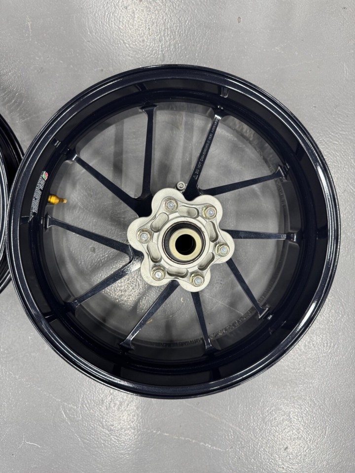 GaleSpeed Wheels Set Suzuki Hayabusa Gen2 Gen3 Easy Fit | eBay
