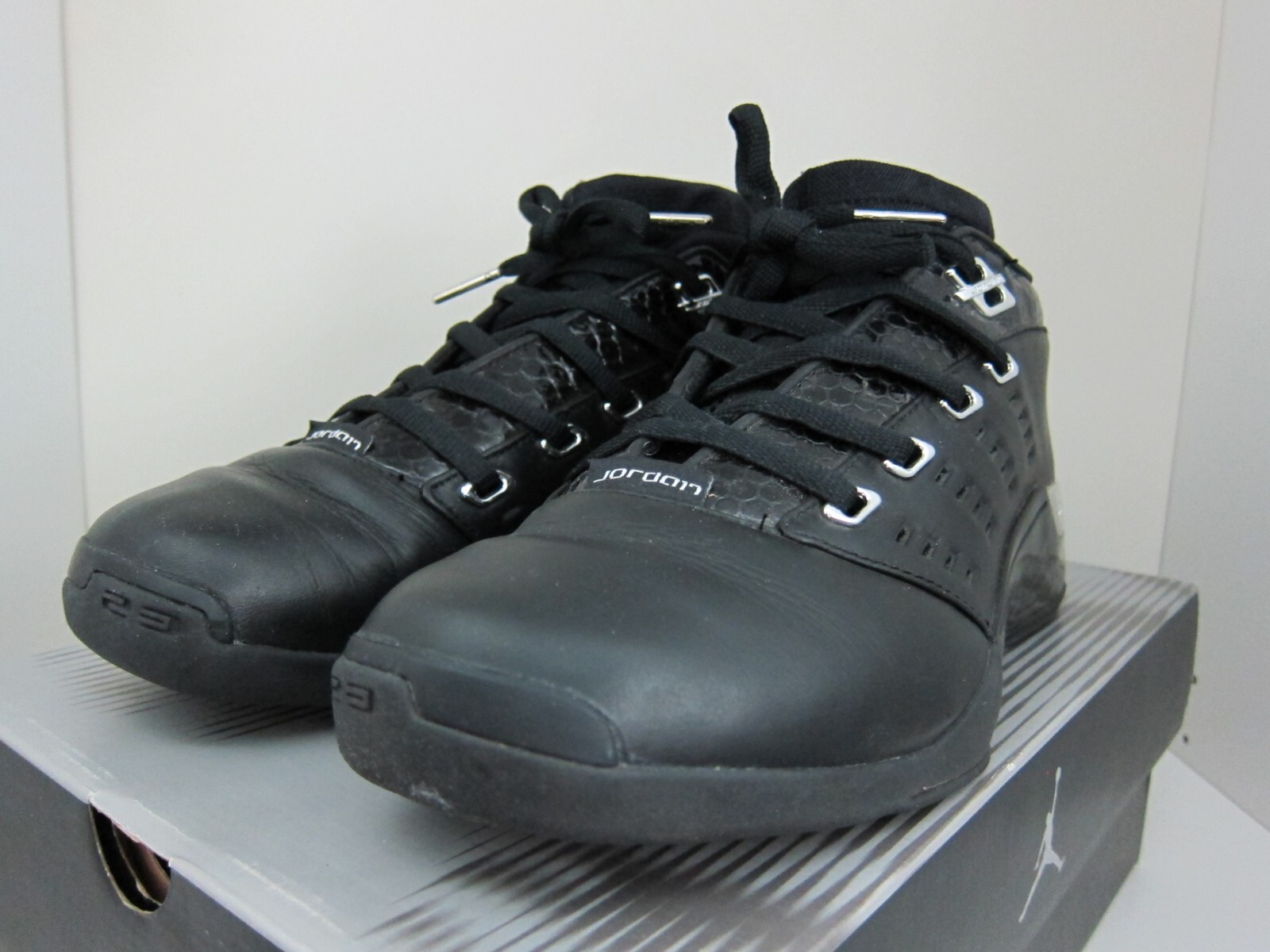 2002 Air Jordan 17 OG Low Black/Chrome (w/ Shoe Bags) 303891004 - Men's ...