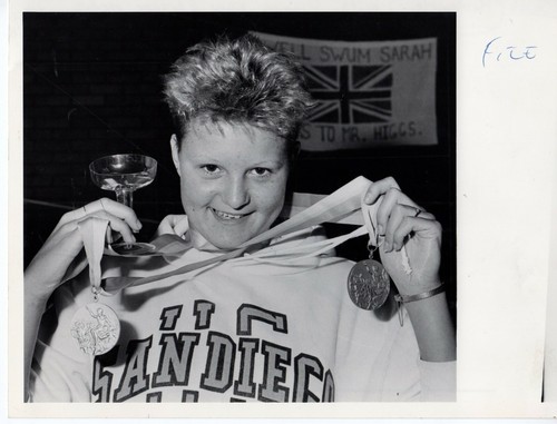 Original Press Photo Swimming Sarah Hardcastle & her Olympic Medals 15. ...