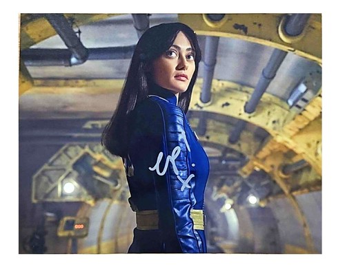 Fallout 10x8" Lucy Print Signed by Ella Purnell Authentic With CoA | eBay