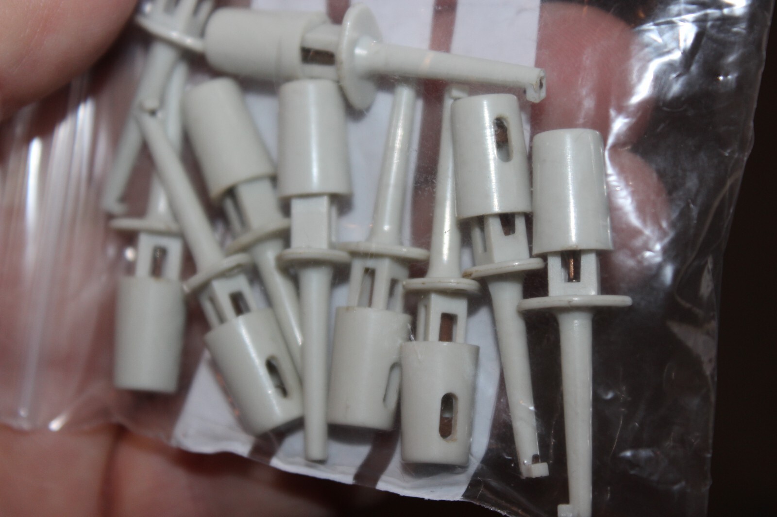 Fly Tying Fly Display clips - 2 sizes, many colours | eBay UK