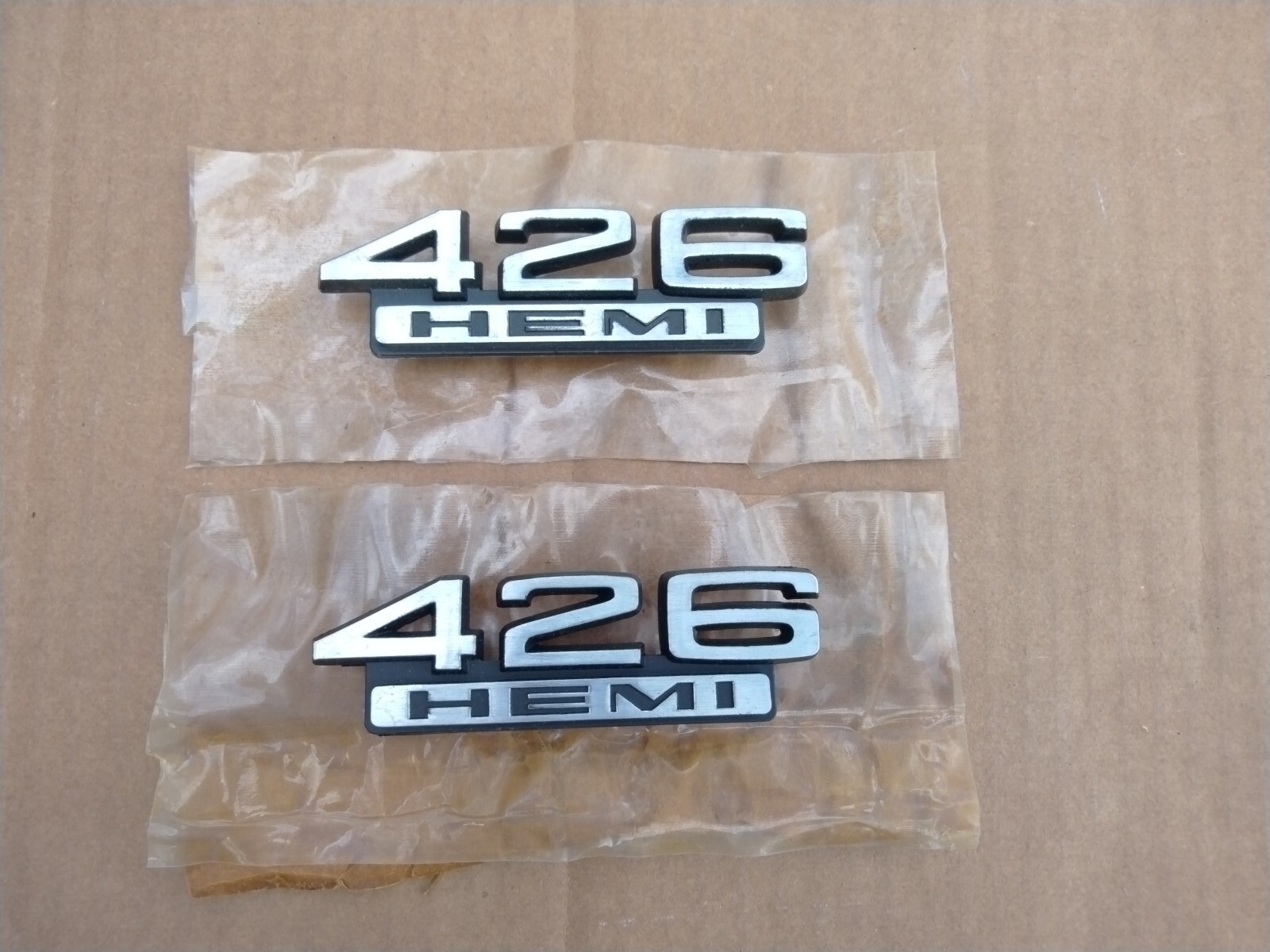 MOPAR NOS 426 HEMI EMBLEMS CHARGER,CORONET | eBay