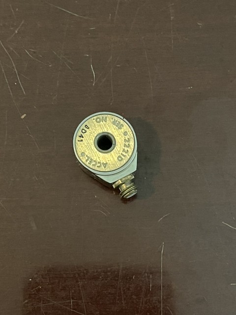 Endevco 2221D Piezoelectric Accelerometer T40276 for sale online | eBay
